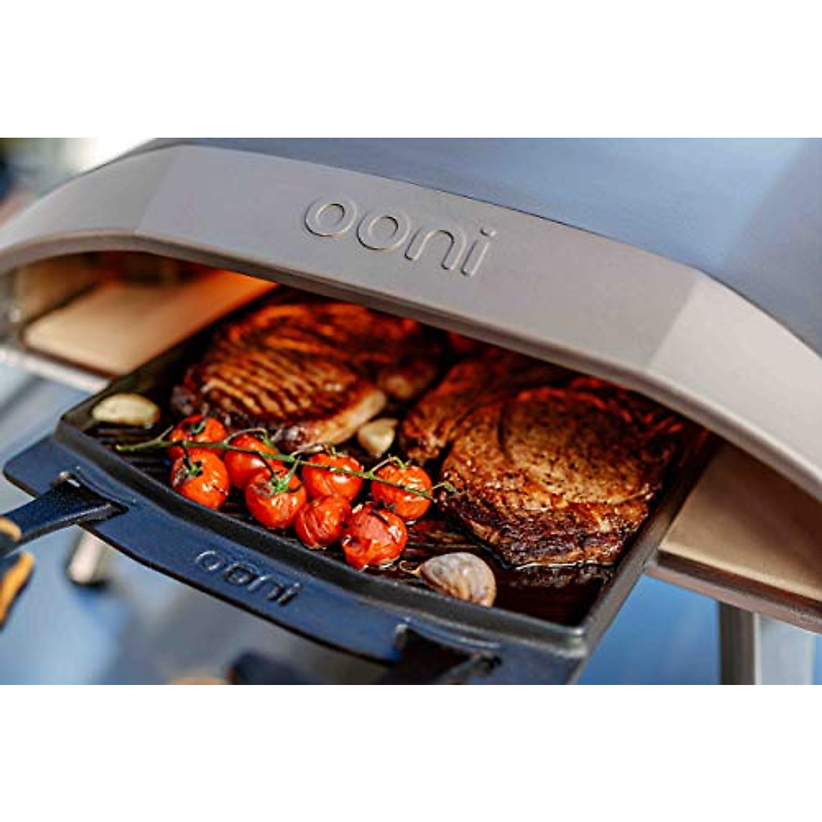 Ooni Dual-Sided Grizzler Plate - Reversible Cast Iron Pan - Cast Iron Skillet with Removable Handle - Cast Iron Griddle - Pre-Seasoned Oven Safe