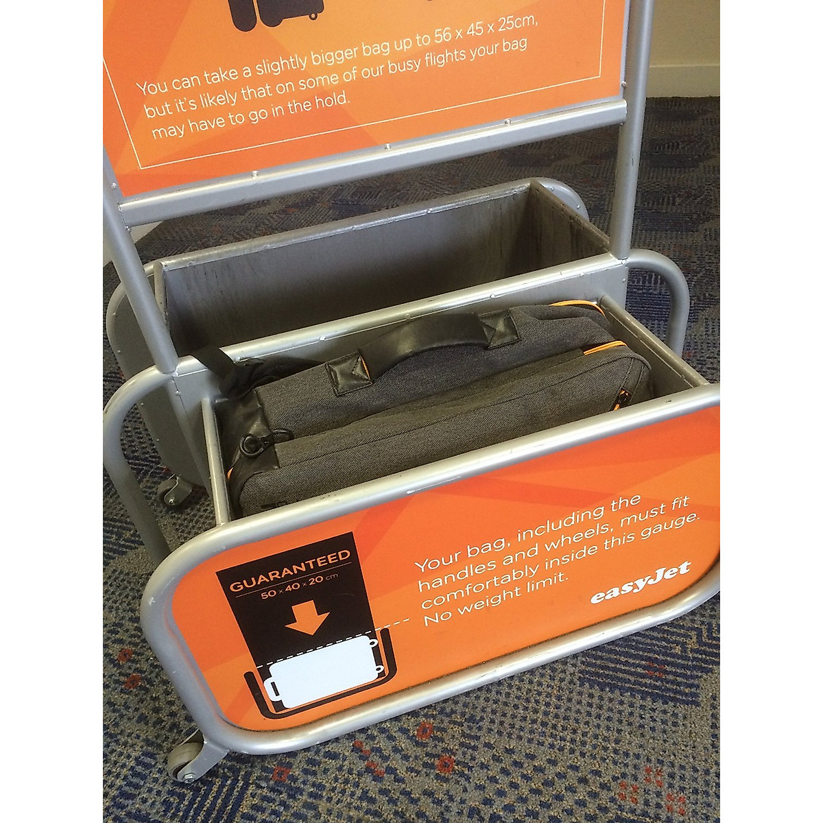 Cabin Max® Oxford Travel Luggage - 20x16x8 carry on backpack - Perfect laptop bag/travel bag for men and women