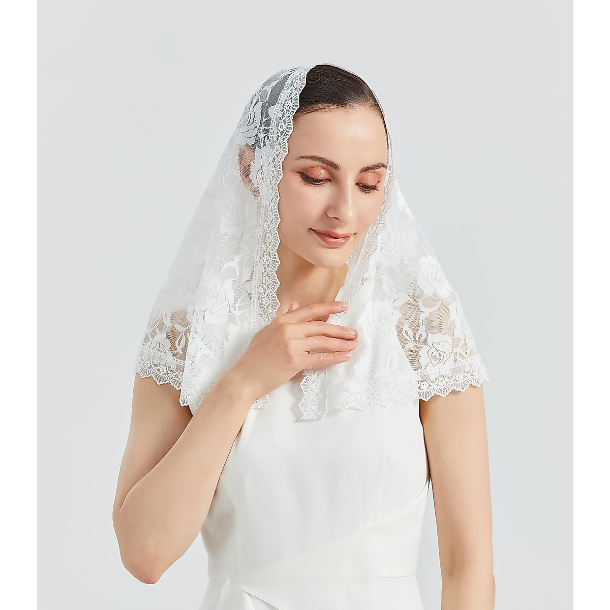 Grettytling Lace Mantilla Veil Soft and comfortable 7 Colors Spanish Style Rose Lace Veil Head Covering D Shape ， 2pcs Black&white