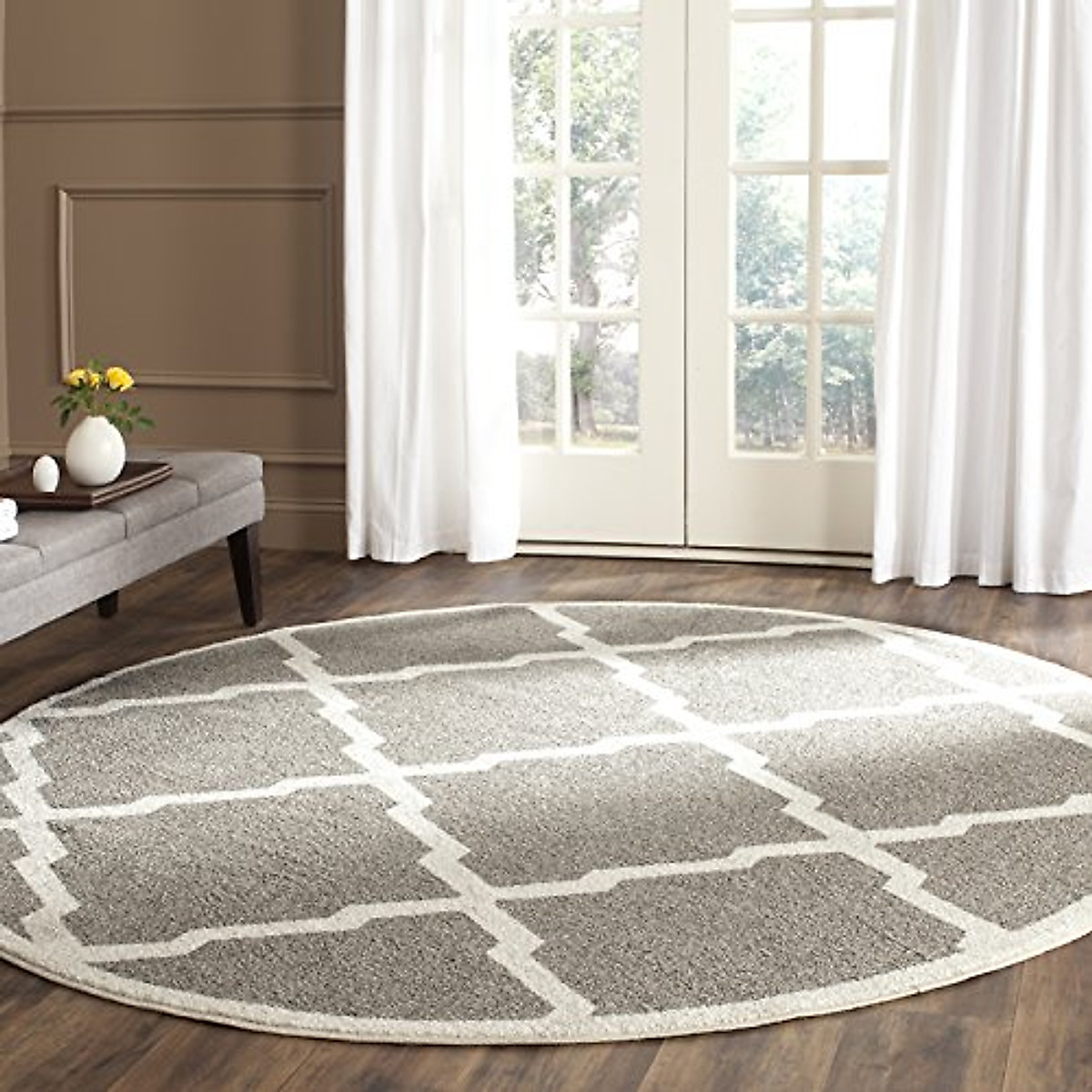 SAFAVIEH Amherst Collection 7' Round Dark Grey/Beige AMT421R Moroccan Trellis Non-Shedding Dining Room Entryway Foyer Living Room Bedroom Area Rug