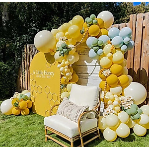 KALOR Yellow and Metallic Gold Balloons, 60 Pcs 12 Inch Gold Confetti Latex Balloons for Baby Shower Birthday Bridal Shower Wedding Party Decorations