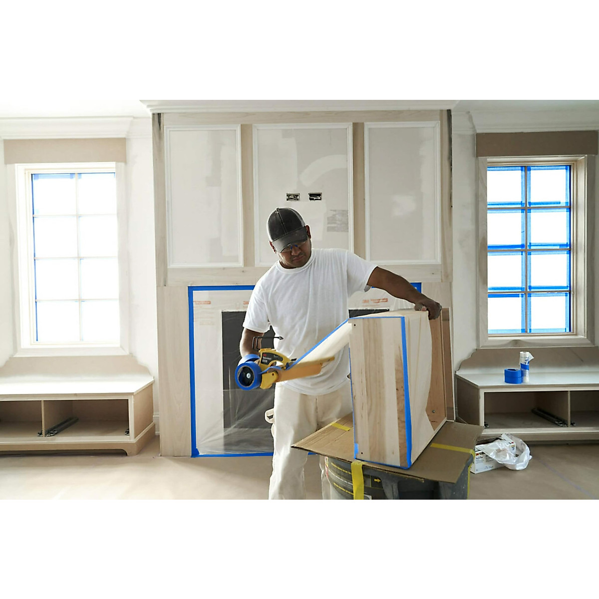 3M Hand-Masker Masking Plastic, 12 in x 120 yds, Easy To Wrap Around Objects, No Paint Bleed-Through, Minimize Messy Clean-Up, Waterproof, 1 Roll (MPL12)