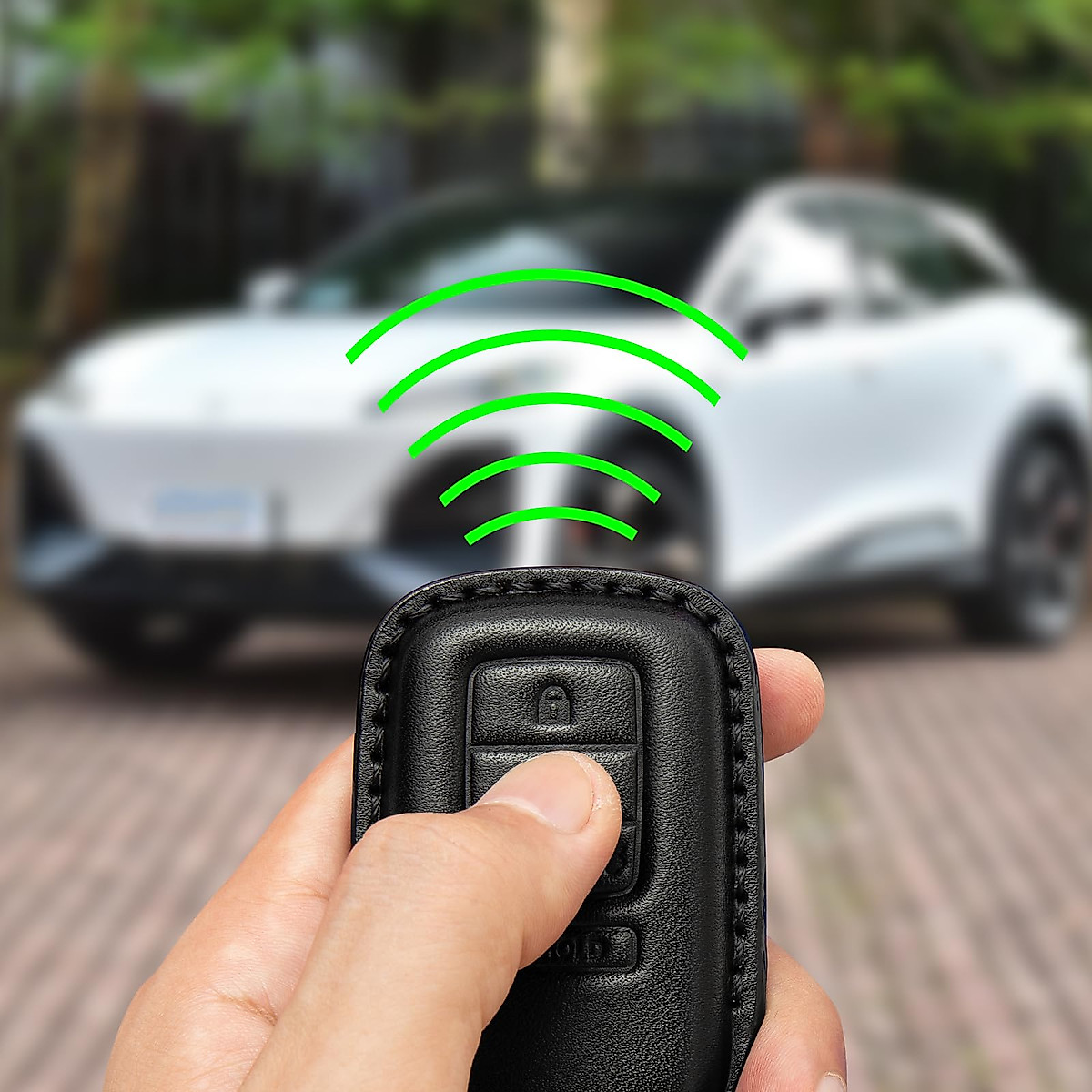 YOCSGCP For Range Rover 4D genuine leather Key Fob Cover with Zinc alloy Keychain Key Shell Compatible with 2018-2023 Range Rover Sport Evoque Velar Discovery Smart Remote Key