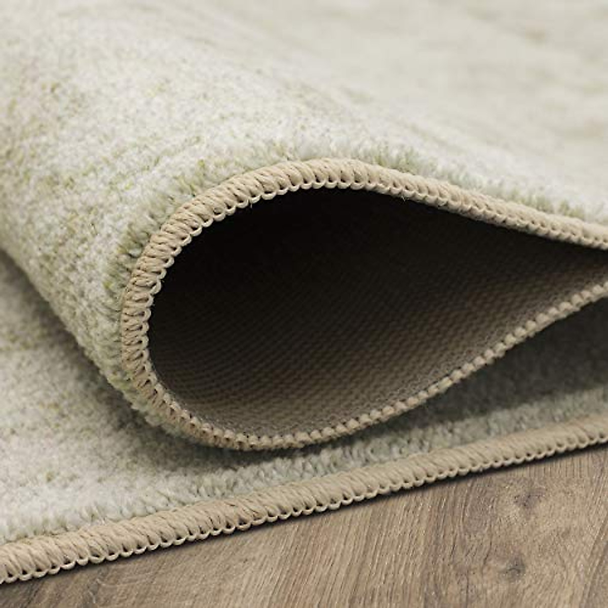 Mohawk Home Layland Beige Floral Geometric (2' 6" X 4' 2") Scatter Rug