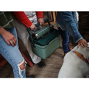 Stanley 10-01623-104 The Easy-Carry Outdoor Cooler Stanley Green 16QT / 15.1L