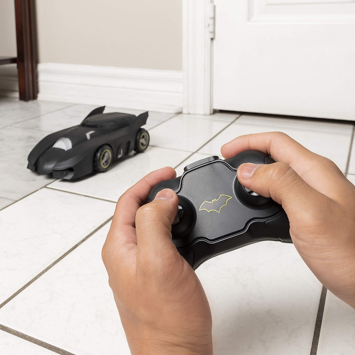 DC Comics Batman Batmobile Remote Control Vehicle 1:20 Scale, for Kids Aged 4 and up