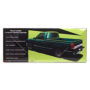 AMT 1992 Chevrolet Silverado Shortbed Fleetside Pickup Easy Build 1:25 Scale Model Kit