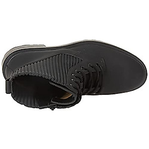 Amazon Essentials Women's Rubberized Combat Boot with Chunky Outsole, Black, 7