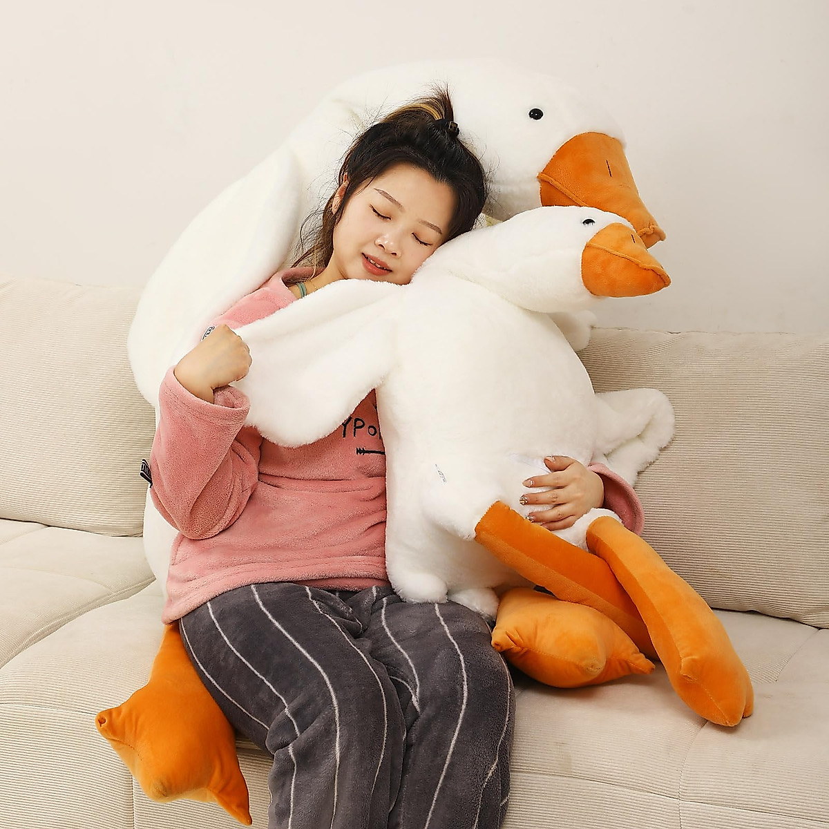 Fovima 36 Inch Goose Stuffed Animal, Duck Plush Giant Goose Plush, Cute Stuffed Animals, White Swan Plushie Hugging Pillow Toy Gift for Girlfriend, Kids or Friend (36 inches)