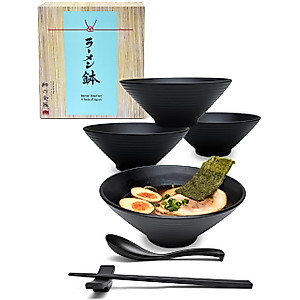 APEX S.K. 4 Sets 30 Ounce Japanese Ramen Noodle Soup Bowl Melamine Hard Plastic Dishware Ramen Bowl Set with Matching Spoon and Chopsticks for Udon Soba Pho Asian Noodles