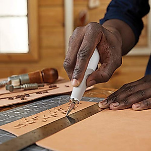 Fiskars Crafts Heavy-Duty Easy Change Detail Knife, No. 2 Blade, w/#2, Multicolor