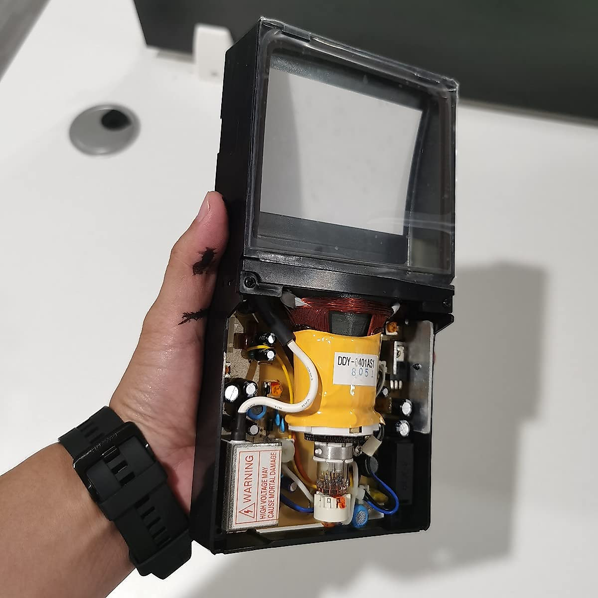 ARCADORA 12V 4.2W Micro 4" CRT Black and White Monitor Vintage CRT Screen Electronic Picture Tube