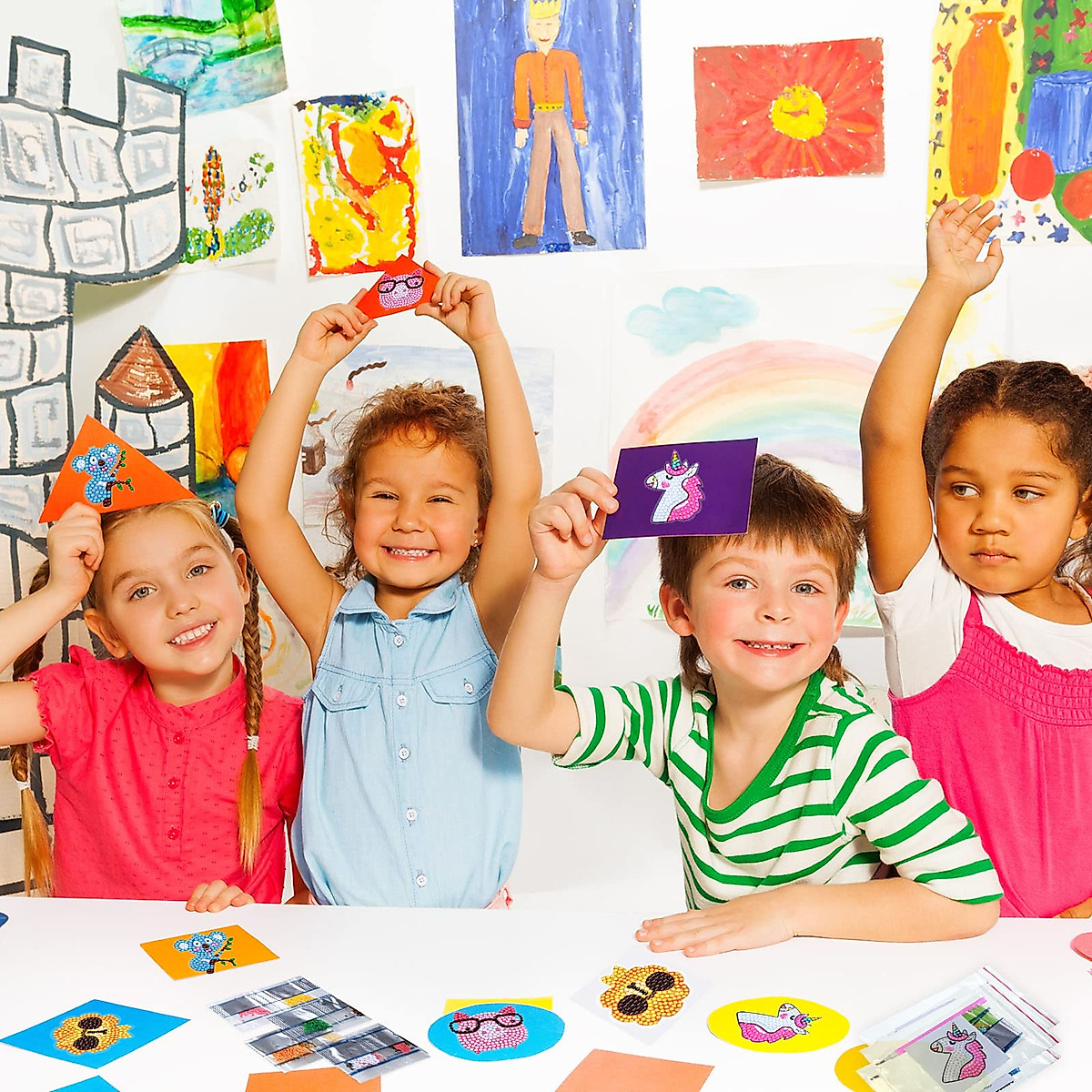 Marspark 16 Pieces Kids Valentine's Day Cards Painting Kits 5D DIY Beginner Animal Painting Stickers for Girls Boys School Classroom Exchange Gifts Craft Activity Party Favors, 4 Styles