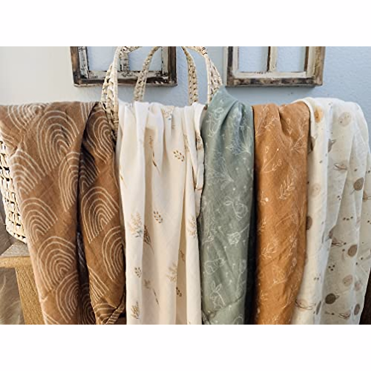 Leyl&Ari Muslin Swaddle Blanket (Sage/Bunny & Dandelion)