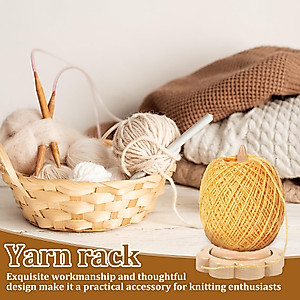 Wooden Yarn Holder for Crocheting, Yarn Ball Holder Bearing Twirling Mechanism Knitting Ball Stand, Rotating Pendulum Yarn Ball Dispenser Stand, Smooth Yarn Holder for Crocheting and Knitting