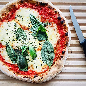 Victorinox 6.7233.6 Swiss Classic Steak Knife Set Ideal for Slicing a Wide Variety of Steak Cuts Serrated Blade in Black, Set of 6