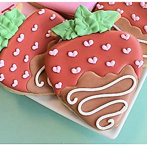 Strawberry Cookie Cutter, 3.5" Made in USA by Ann Clark