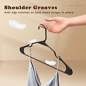 HOUSE DAY Plastic Hangers 16 Pack - Adult Clothes Hangers Black - Space Saving, Non-Slip, Durable Notched Hangers for Closet Organized, Perfect Slim Coat Hangers - Percheros Ganchos para Colgar Ropa