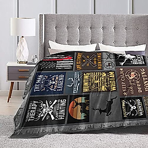 Deer Hunting Camo American Flag Blanket Hunter Gifts for Men Women Funny Hunting Blanket for Men Super Soft Bedding Fuzzy Throw Blanket