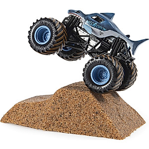 Monster Jam, Megalodon Monster Dirt Starter Set, Featuring 8oz of Monster Dirt and Official 1:64 Scale Die-Cast Truck