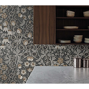 NextWall Tulip Garden Floral Peel and Stick Wallpaper (Wrought Iron & Chamois)