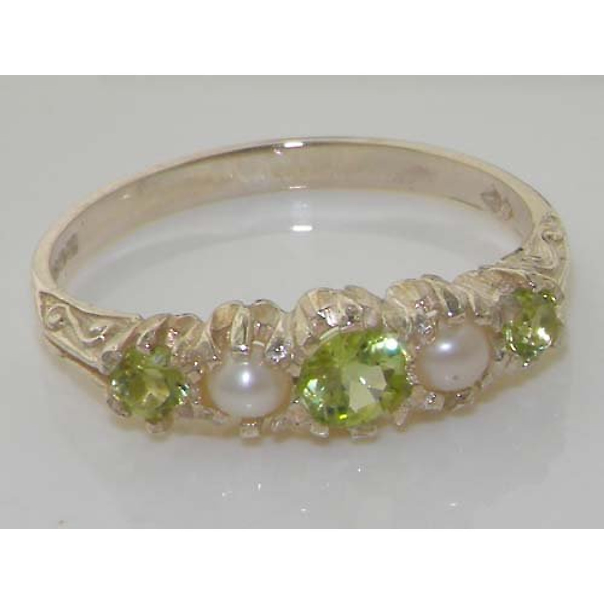 LetsBuyGold 925 Sterling Silver Natural Peridot and Cultured Pearl Womens Band Ring - Sizes 4 to 12 Available