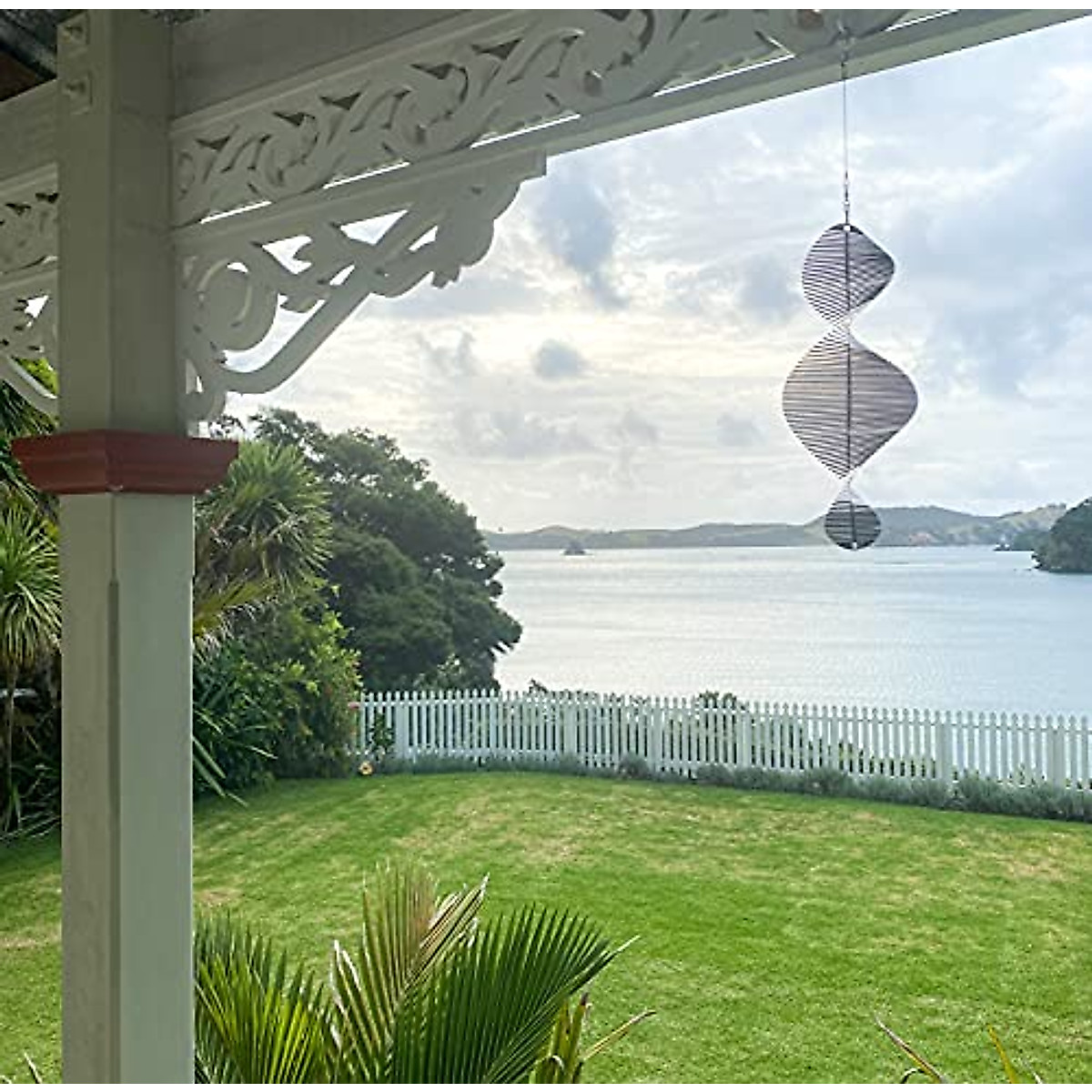 Beauty and the Wind Wind Spinner Metal Garden Spinners Outdoor Garden Art for Backyard Outdoor Hanging Decor and Spinners for Yard and Garden Ornaments 3D Shape (Silver Helix)