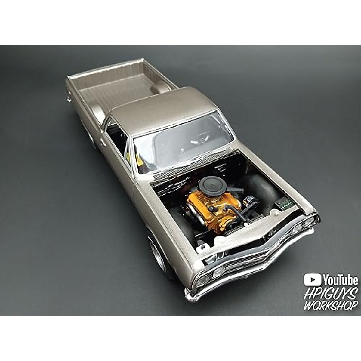 AMT 1965 Chevy El Camino w/Camper 1:25 Scale Model Kit