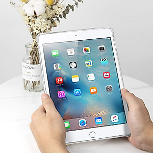 KIQ Case for iPad 9.7 5th 6th Gen, TPU Skin Protection Anti Slip Lightweight Cover for Apple iPad 9.7 2017/2018 5th & 6th Generation Air 1 2 Pro 9.7[Clear]