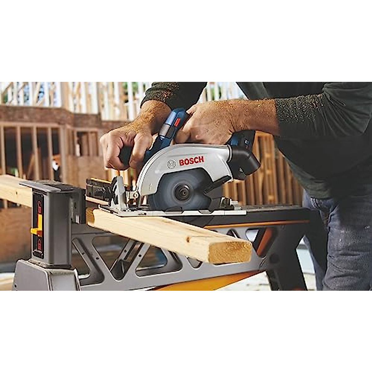 BOSCH GKS18V-22LB25 18V Brushless Blade-Left 6-1/2 In. Circular Saw Kit with (2) CORE18V 4 Ah Advanced Power Batteries
