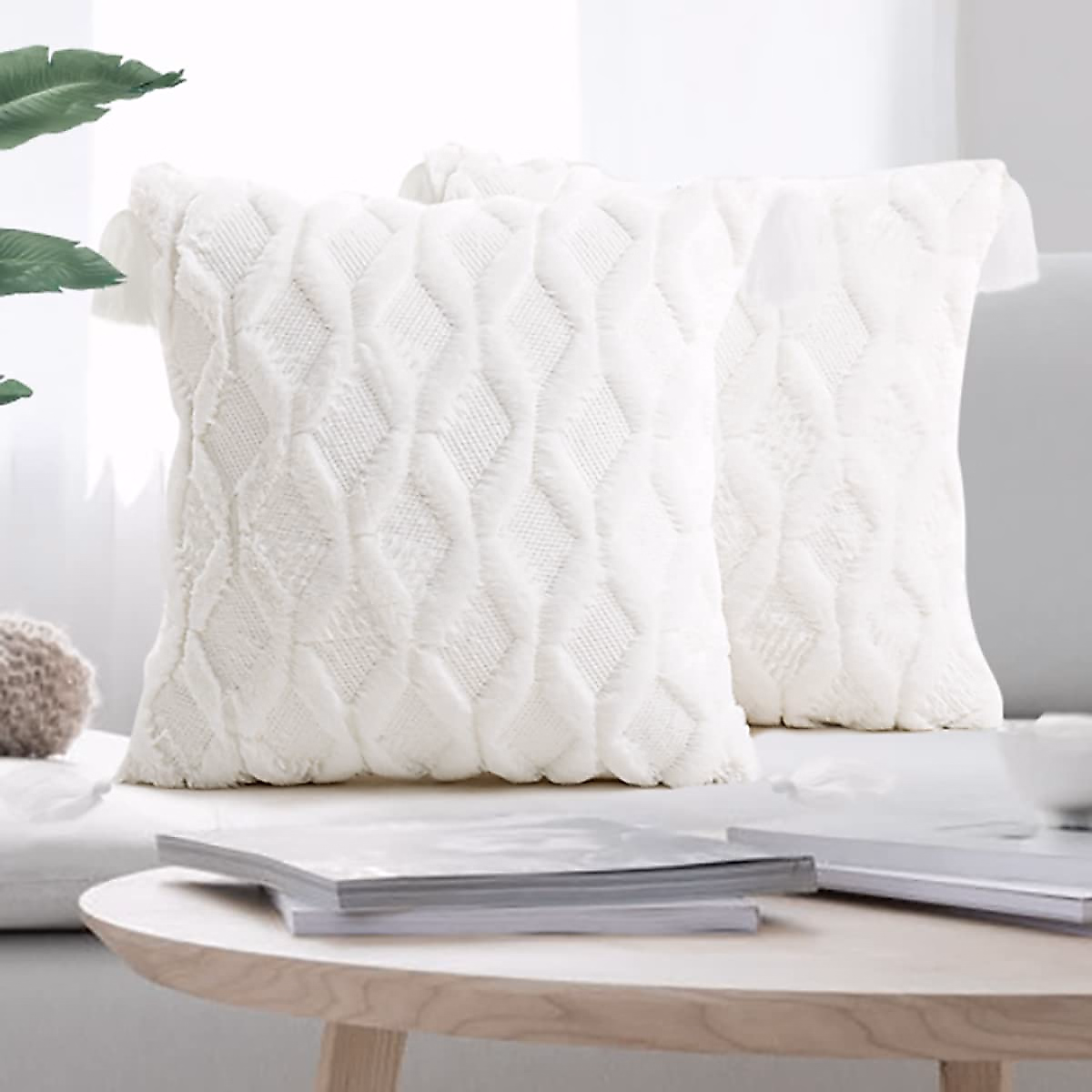 Faux Fur Wool Pillow Covers 18 x 18 Inch, 2 Pack Rhombus Pattern Throw Pillow Covers Pillow Shams with Tassels Decorative, Home Decorative Square Pillowcase Cushion Cover for Couch Sofa Bedroom