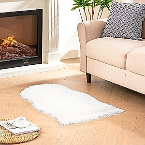 Faux Fur Rug, Fluffy Faux Sheepskin Rugs for Bedroom, White Area Rug, Faux Sheepskin Throw Rug, Fur Carpet for Living Room, Fur Chair Cover (2 x 3 ft, White)