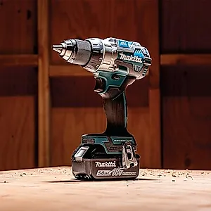 Makita XFD16T 18V LXT® Lithium-Ion Brushless Cordless 1/2" Driver-Drill Kit (5.0Ah)