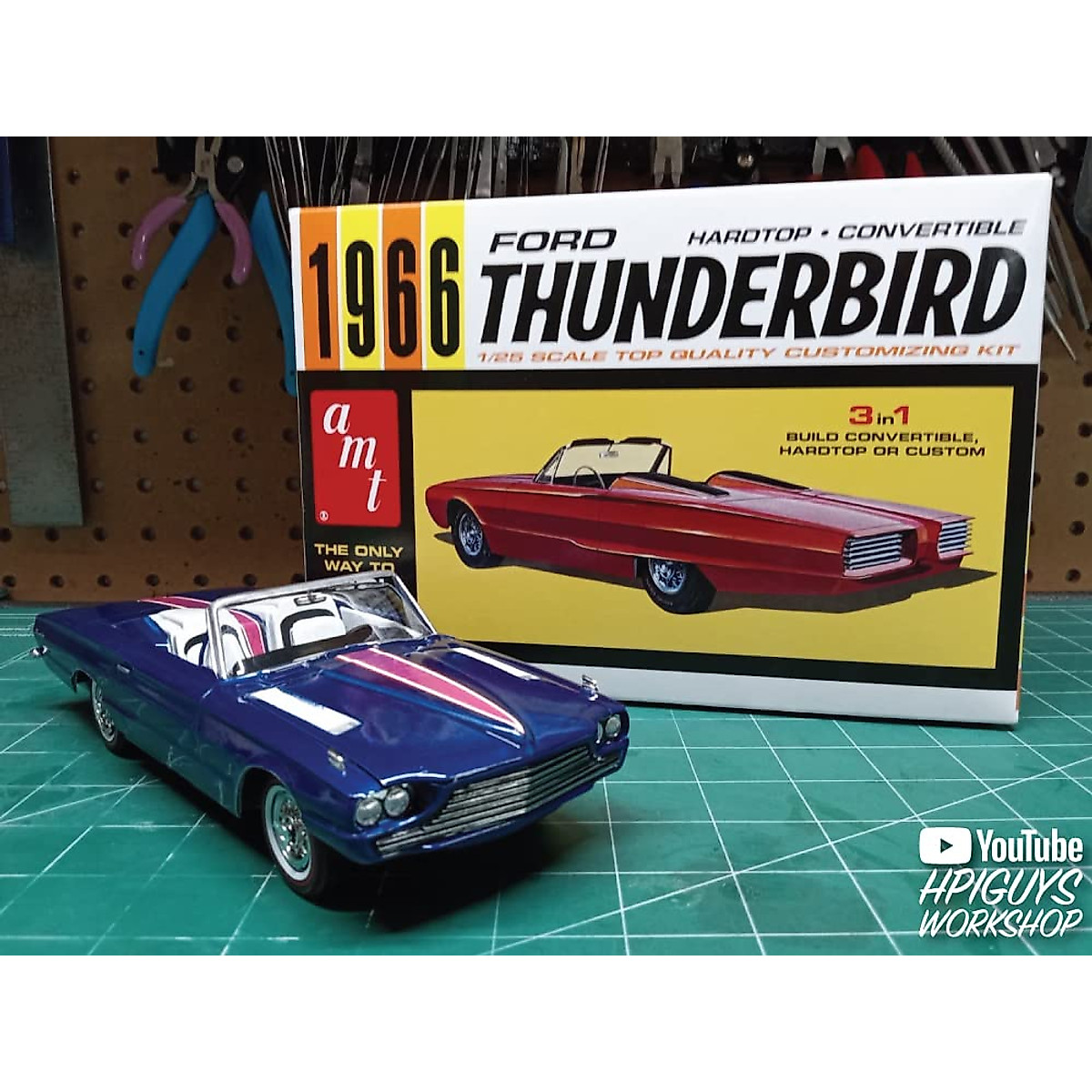 AMT 1966 Ford Thunderbird Hardtop/Convertible 1:25 Scale Model Kit