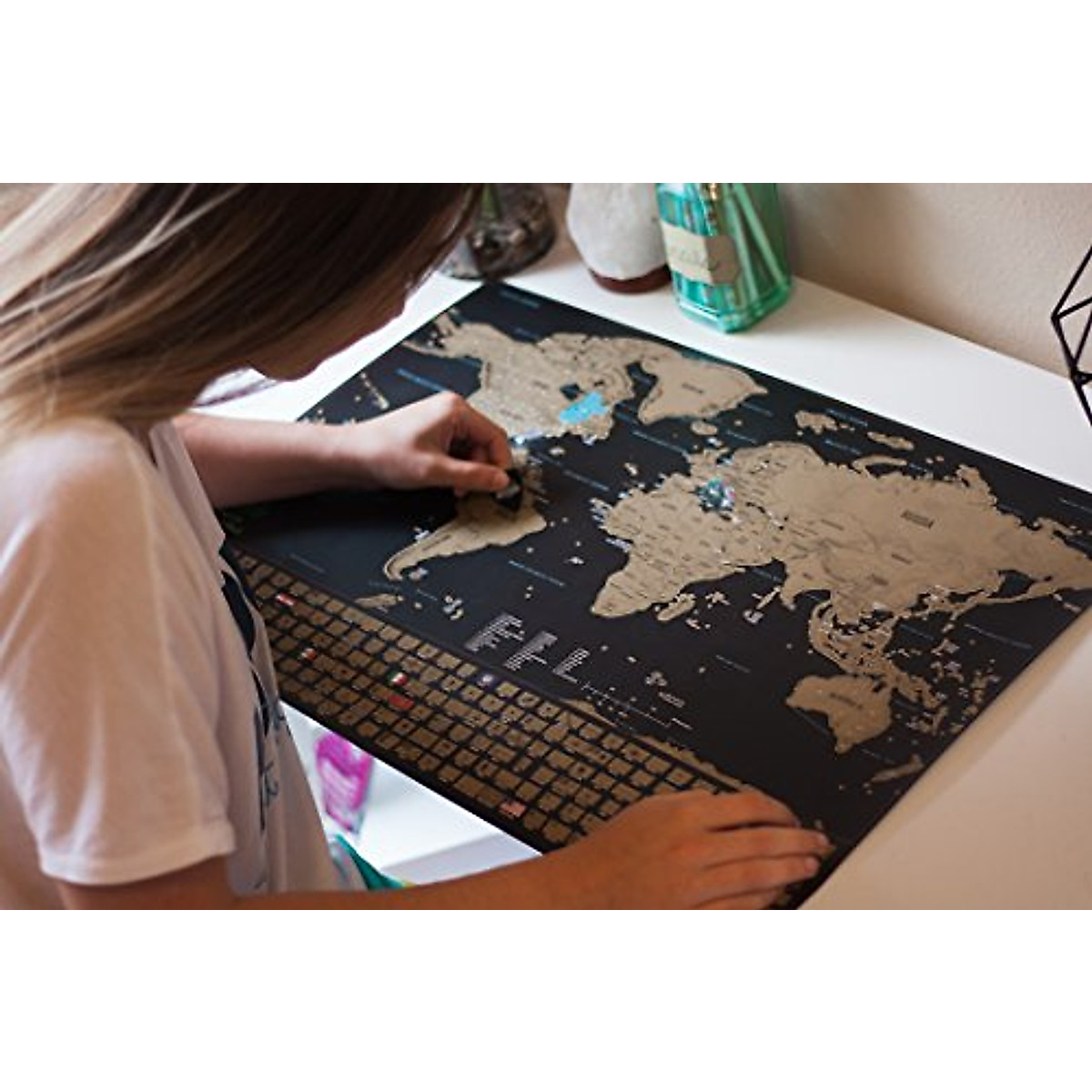 Scratch Off World Map Poster – Deluxe Travel Map, Scratch Off Map of The World with US States and Country Flags, Tracks Where You Have Been, Full Accessories Set, Gift for Travelers, by Earthabitats