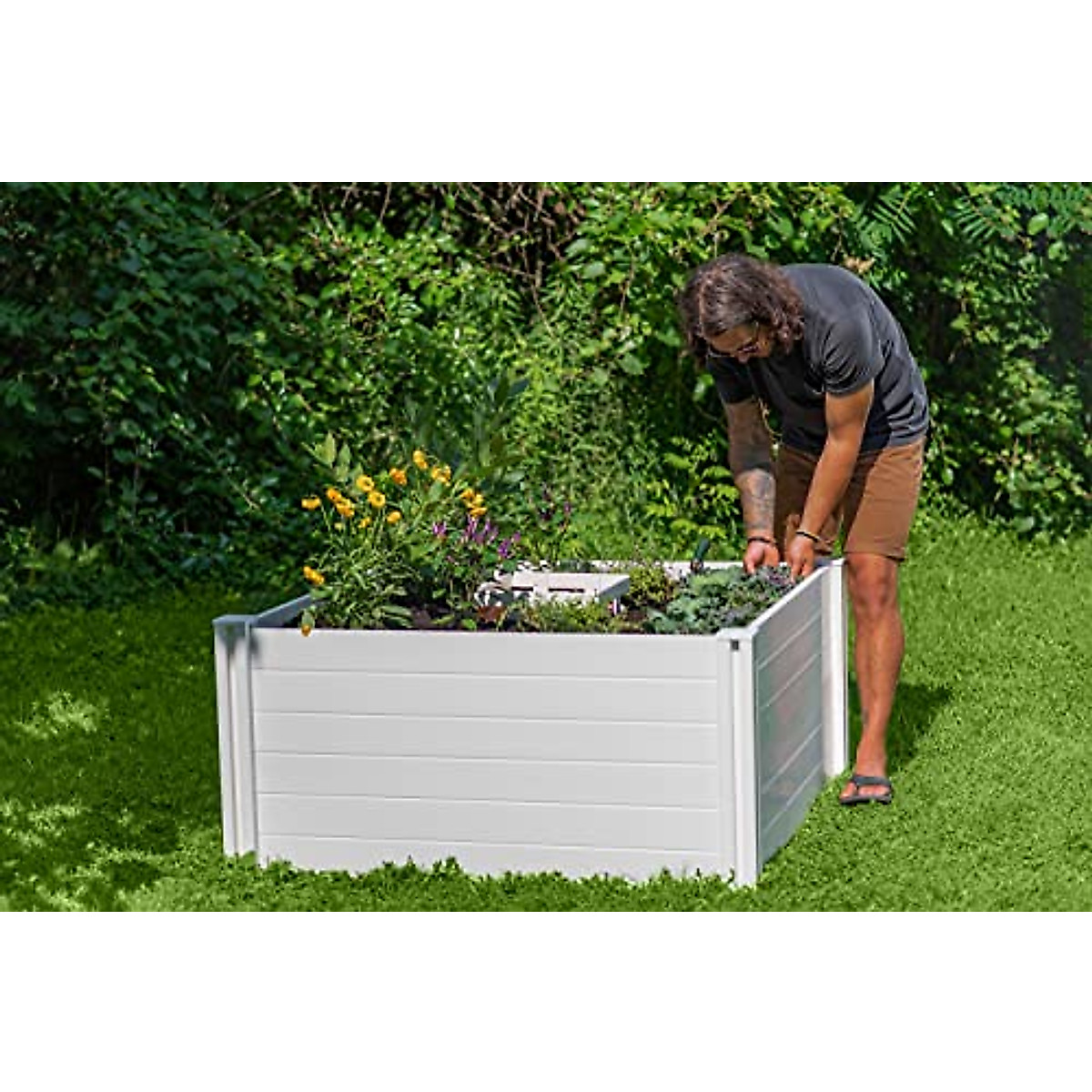 Vita Classic 4 Foot x 4 Foot x 22 inch Keyhole Garden Bed with Composting Basket, White, PVC, BPA and Pthalate Free, VT17101