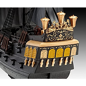 Revell 05499 - Pirates of The Caribbean - The Black Pearl 1: 150 Scale