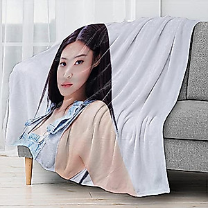 GZDXD Korean Girl Group Poster Blanket, HD Printing Does not Fade, Soft Flannel Throw Blanket, Suitable for Kids Teen Adult Gift (Color 5,50x60in (130x150cm))