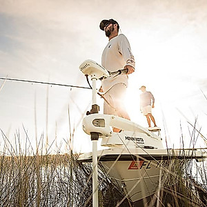 Minn Kota 1363421 Riptide Maxxum Saltwater Hand-steer Bow-Mount Trolling Motor with Latch & Door Bracket, 55 lbs Thrust, 52" Shaft