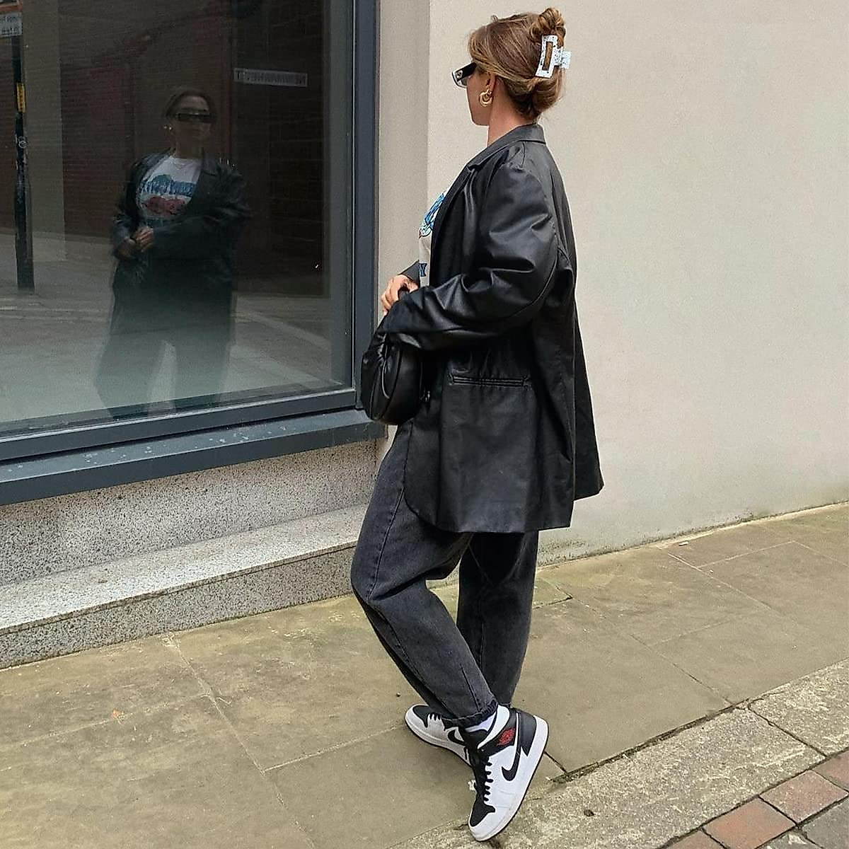 ABYOVRT Women Leather Jacket Oversized Faux Leather Blazer Button Down Lapel Coat with Pockets Vintage Streetwear (Black,Small)