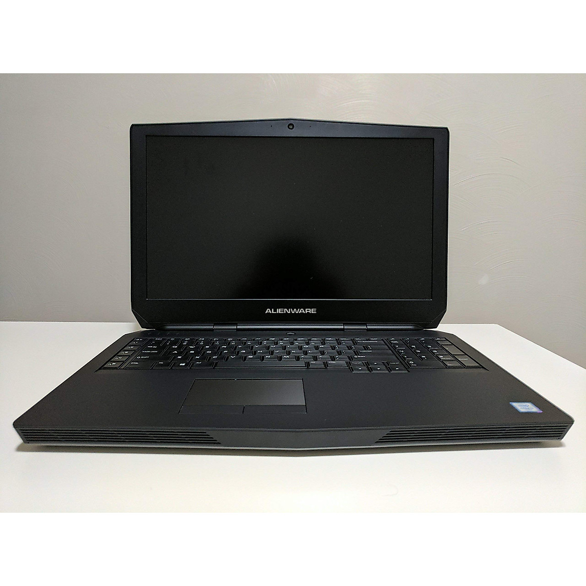 Alienware 17 R3 i7-6820HK,UHD 4K IGZO,GTX 980M 8GB DDR5,32GB RAM,256GB PCIE SSD+1TB HDD,Windows 10