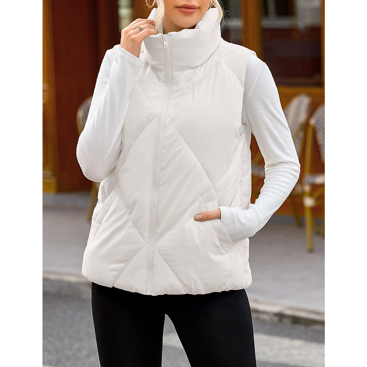 MEROKEETY Womens Puffer Vest Sleeveless Zip Up Quilted Coat Lightweight Stand Collar Gilet Jacket With Pockets White Large