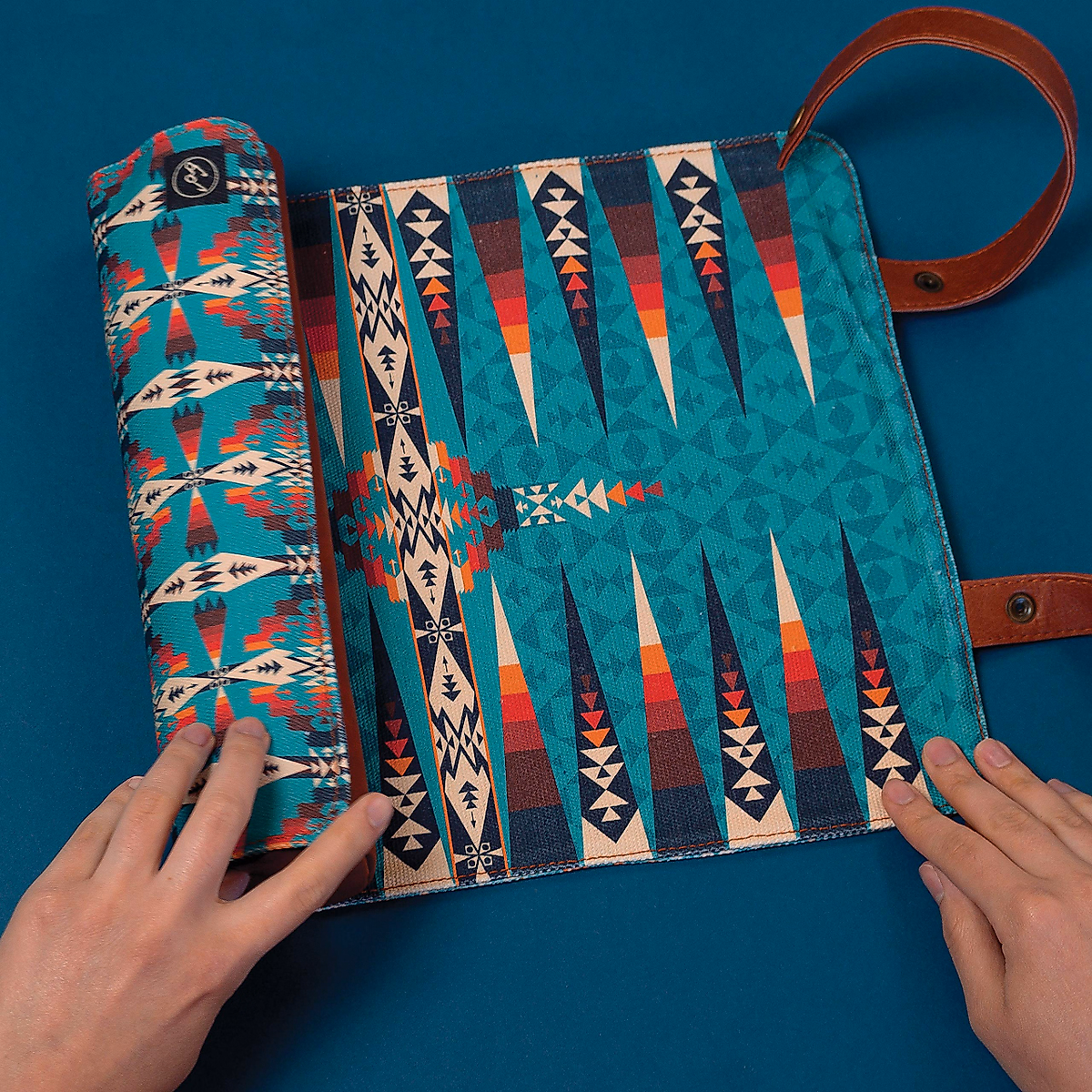 Chronicle Books Pendleton Backgammon: Travel-Ready Roll-Up Game (Camping Games, Gift for Outdoor Enthusiasts)