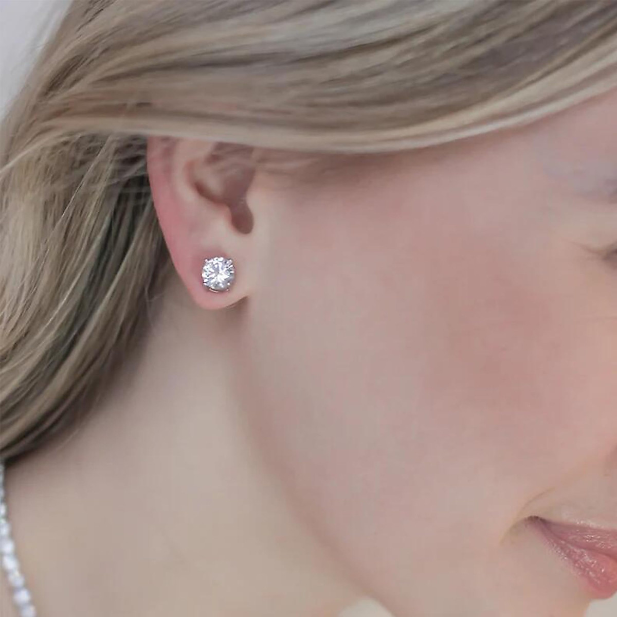 Women's 14K White Plated CZ Stud Earrings Simulated Diamond Round Cubic Zirconia Ear Stud Set（5 Pairs)