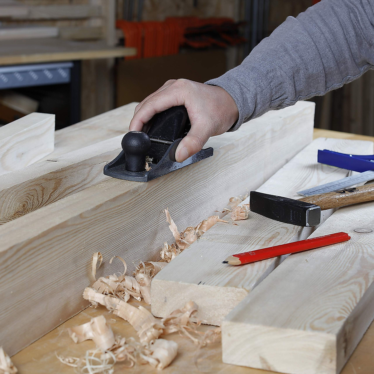 WORKPRO W052001 Block Plane, 1-9/16 In. Wide Blade, Cast Iron Body, Adjustable Cutting Depth, Black (Singe Pack)