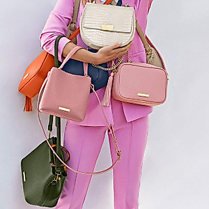 KATIE LOXTON Faux Crocodile Womens Vegan Leather Adjustable Versatile Crossbody Saddle Bag Stone