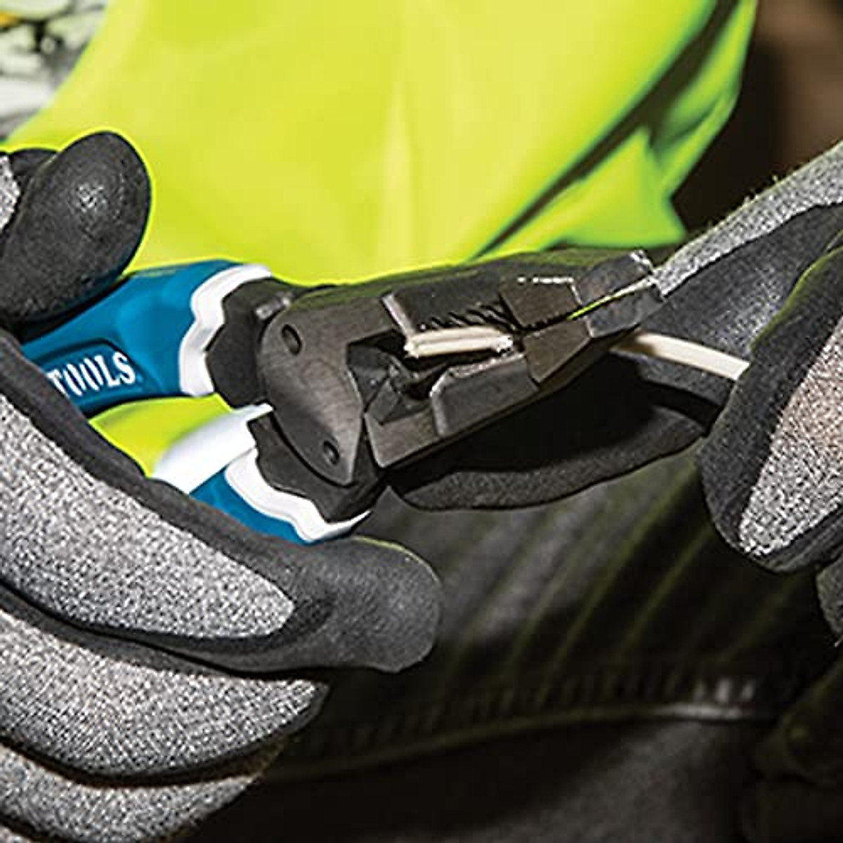 Klein Tools K12065CR Wire Stripper / Cutter / Crimper Tool for Cutting, Stripping, Crimping, Twisting (8-18 AWG solid, 10-20 AWG stranded)