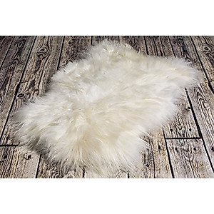 World of Leather White, Fluffy, Soft and Silky Genuine Icelandic Sheepskin Wool Rug wsi (M 44")