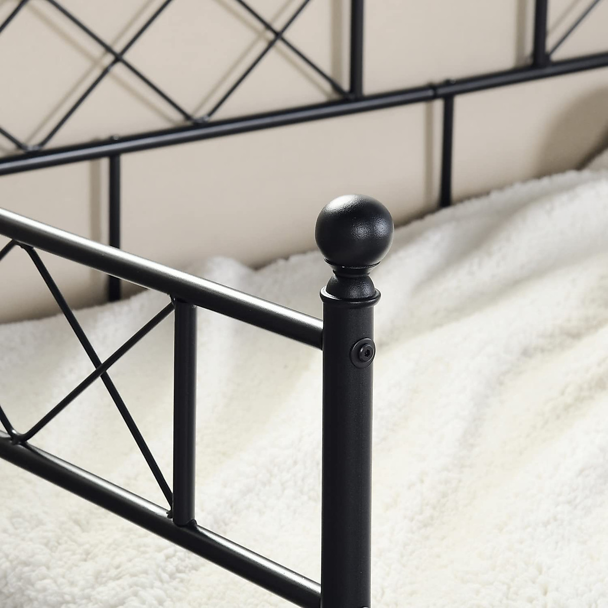 Twin Size Daybed Frame, No Box Spring Needed Day Bed Fram, Twin Bed Frames Metal Sofa Bed for Living Room Guest Room Apartment, Black