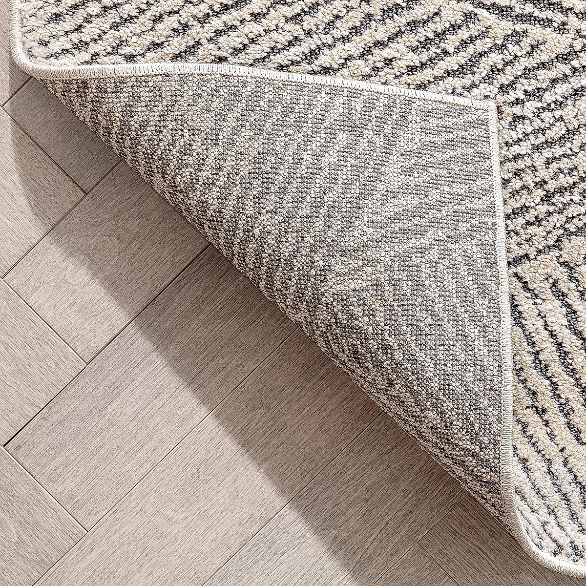 Well Woven Ezio Beige Tribal Geometric Distressed High-Lo Pile Area Rug 8x10 (7'10" x 10'6")